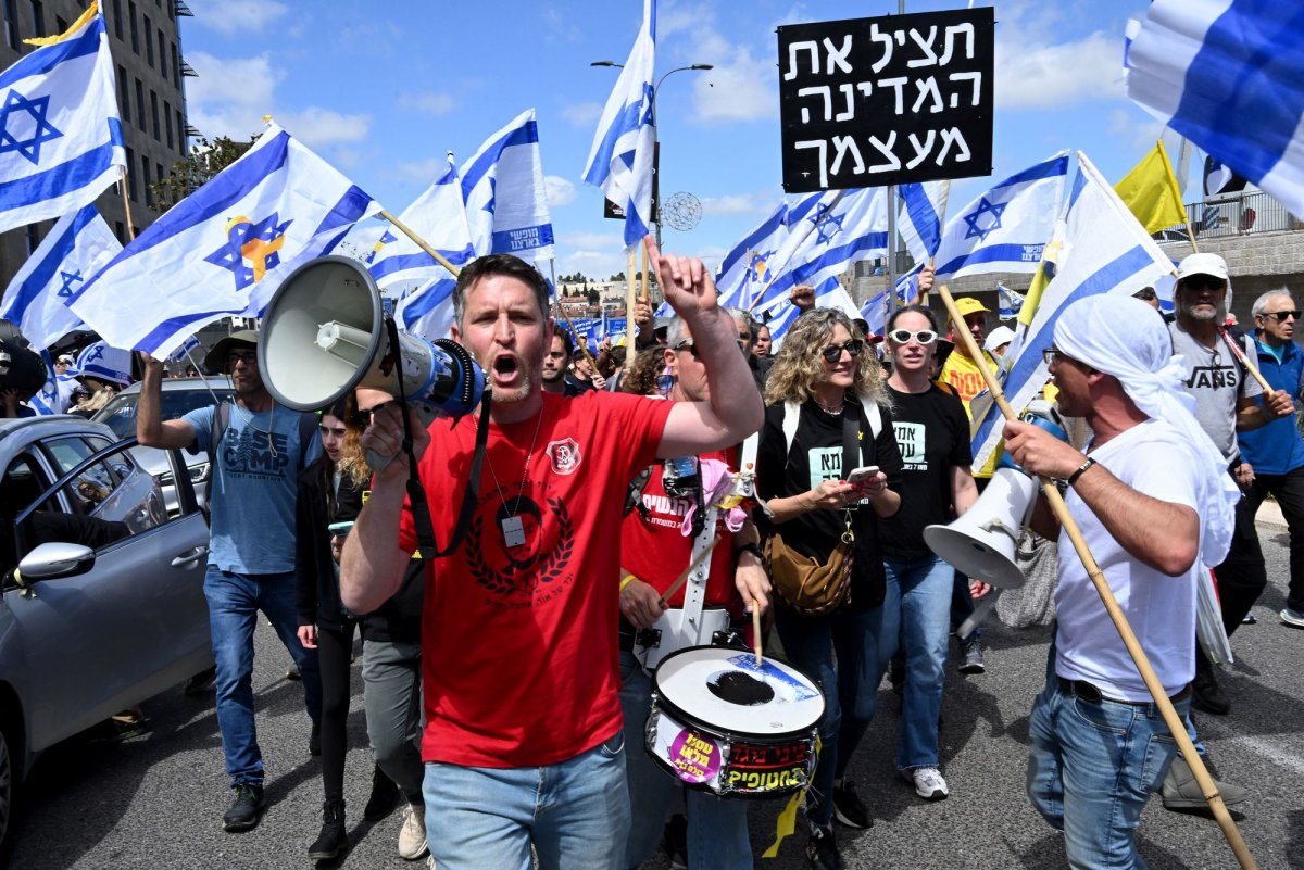 Israelis protest against Benjamin Netanyahu in Jerusalem