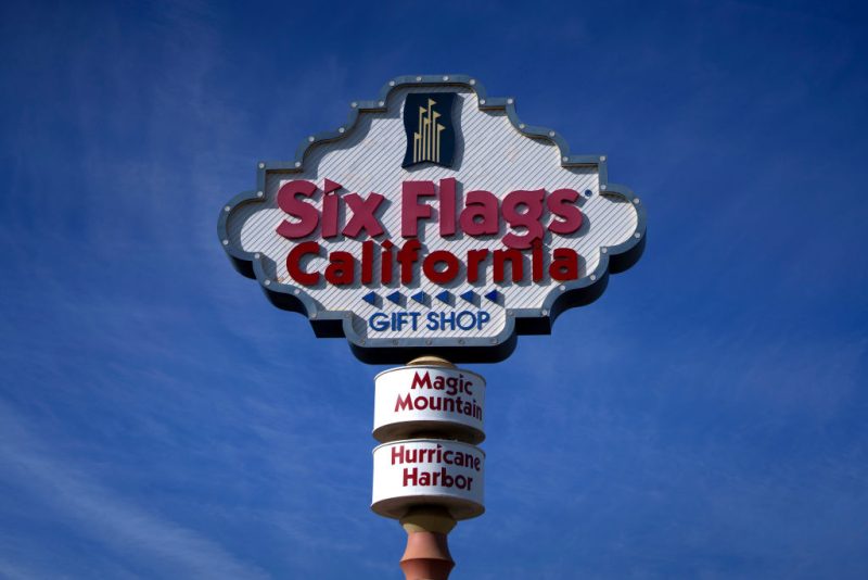 Lawsuit claims California man suffered fatal brain injury on Six Flags ...