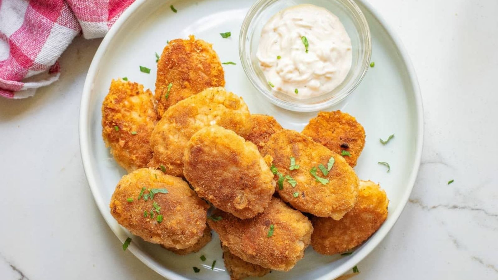 50 Game Night Snacks That Keep the Focus on the Food, Not the Score
