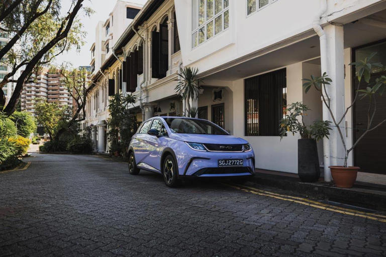 Tire test giving Briscoe a chance to adapt his driving style to Gibbs car
