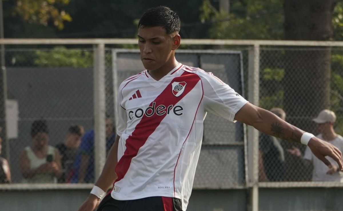 Quién es Ulises Giménez, el juvenil de River que tiene grandes chances ...
