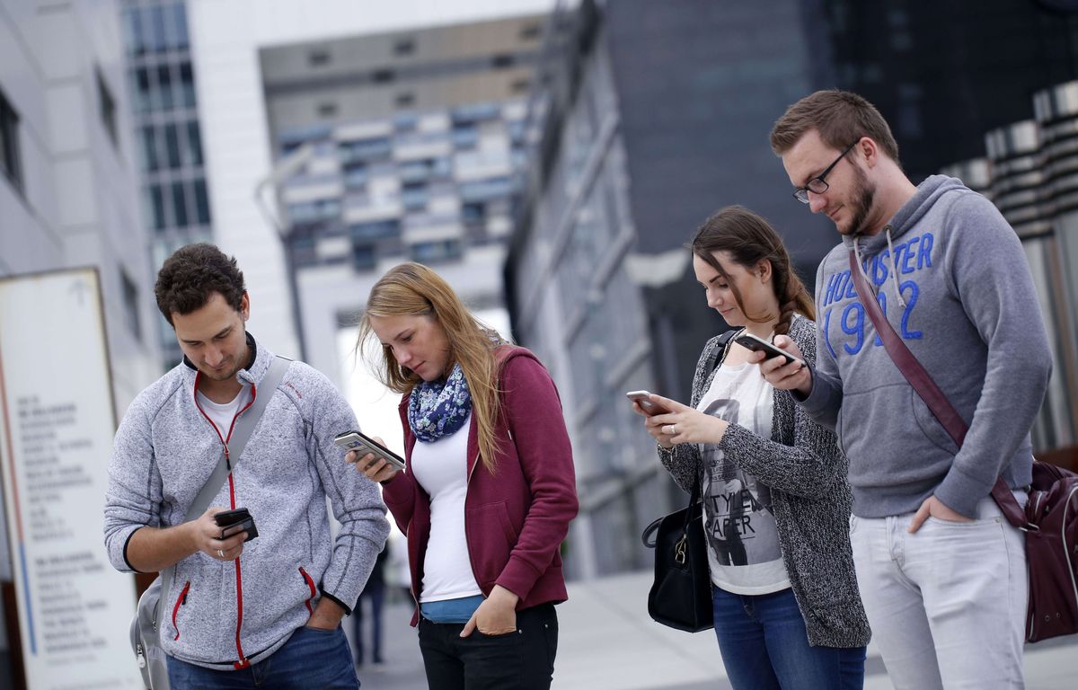 Savez-vous ce qu’est un « smombie » (et pourquoi vous en êtes sûrement ...