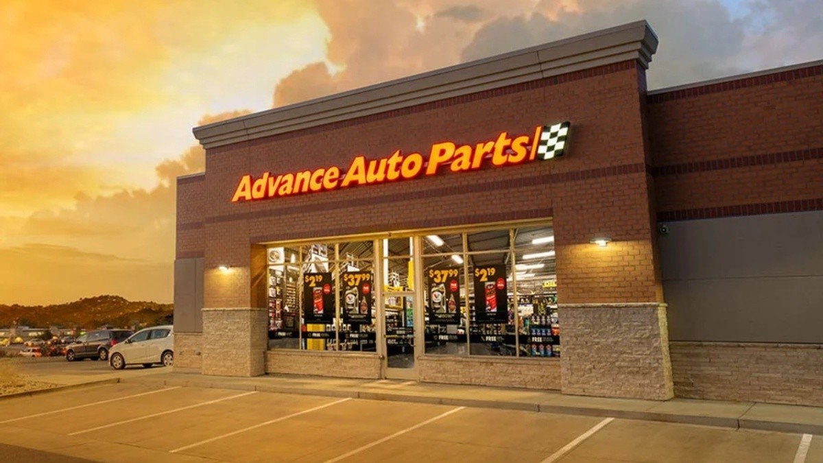 More closures: Advance Auto Parts starts with massive closure