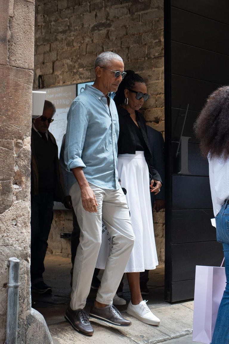 Michelle and Barack Obama enjoy private yacht getaway in Italy amid ...