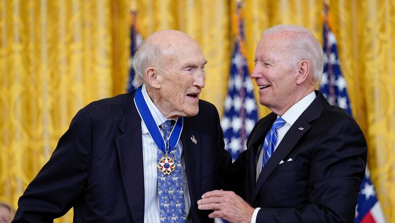 Opinion: We lost a giant when we lost Al Simpson