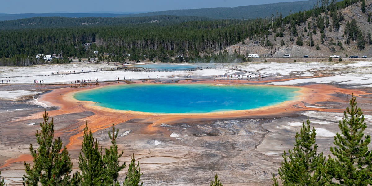 Scientists Used Yellowstone Hot Springs to Study the Moment That ...