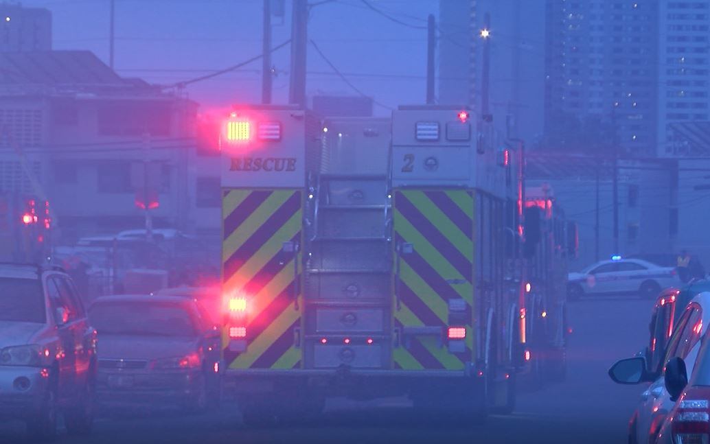 Crews battle 2-structure blaze in Kalihi