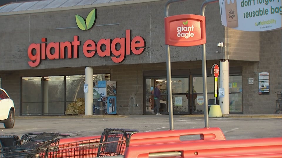 ‘I was shocked’: Giant Eagle shoppers react to North Versailles store ...