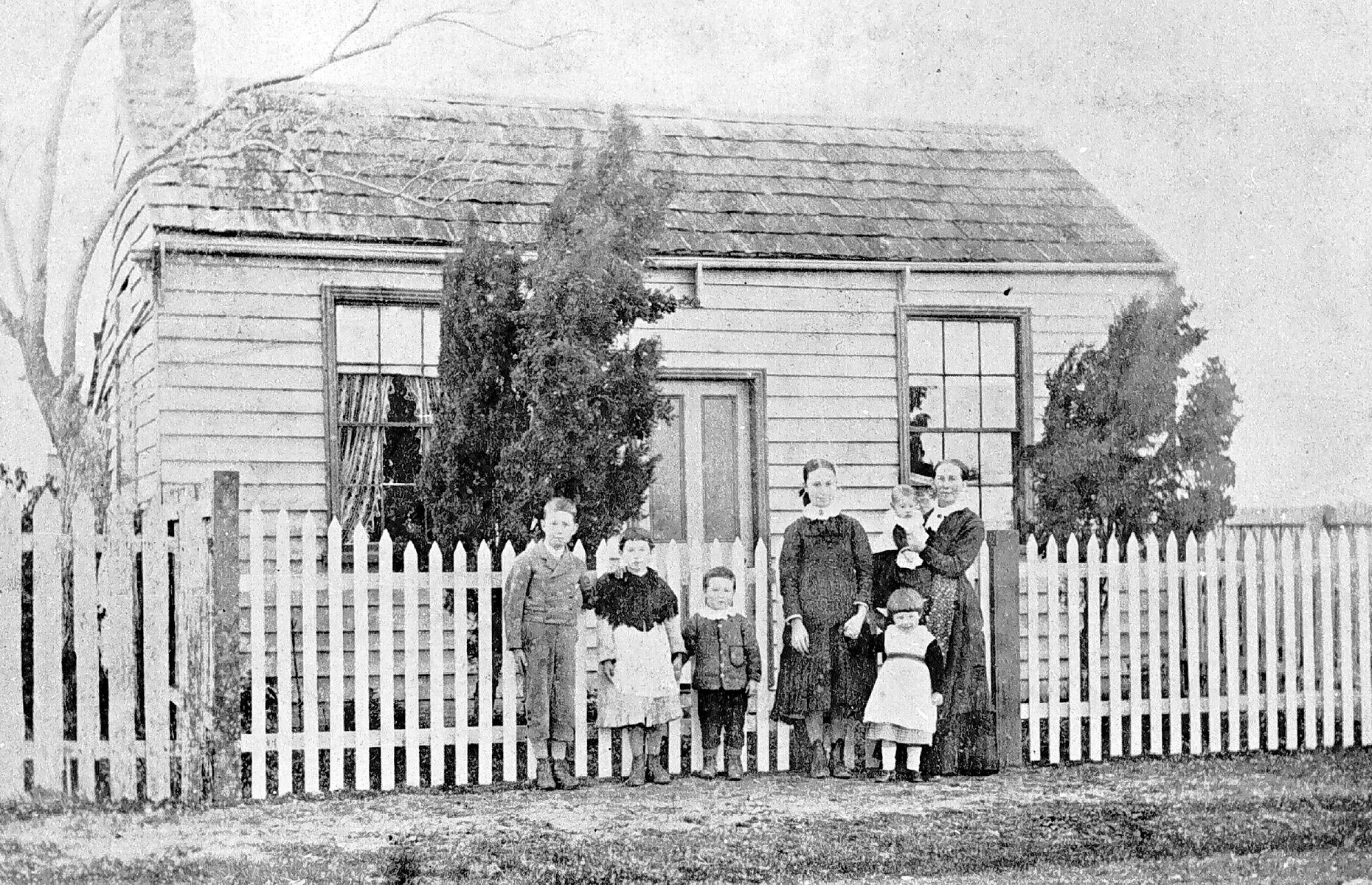 The evolution of Australian homes from humpies to modern builds