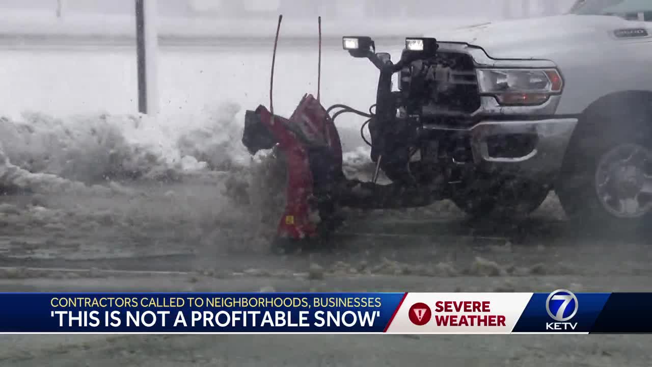'This is not a profitable snow': Contractors called to neighborhoods ...