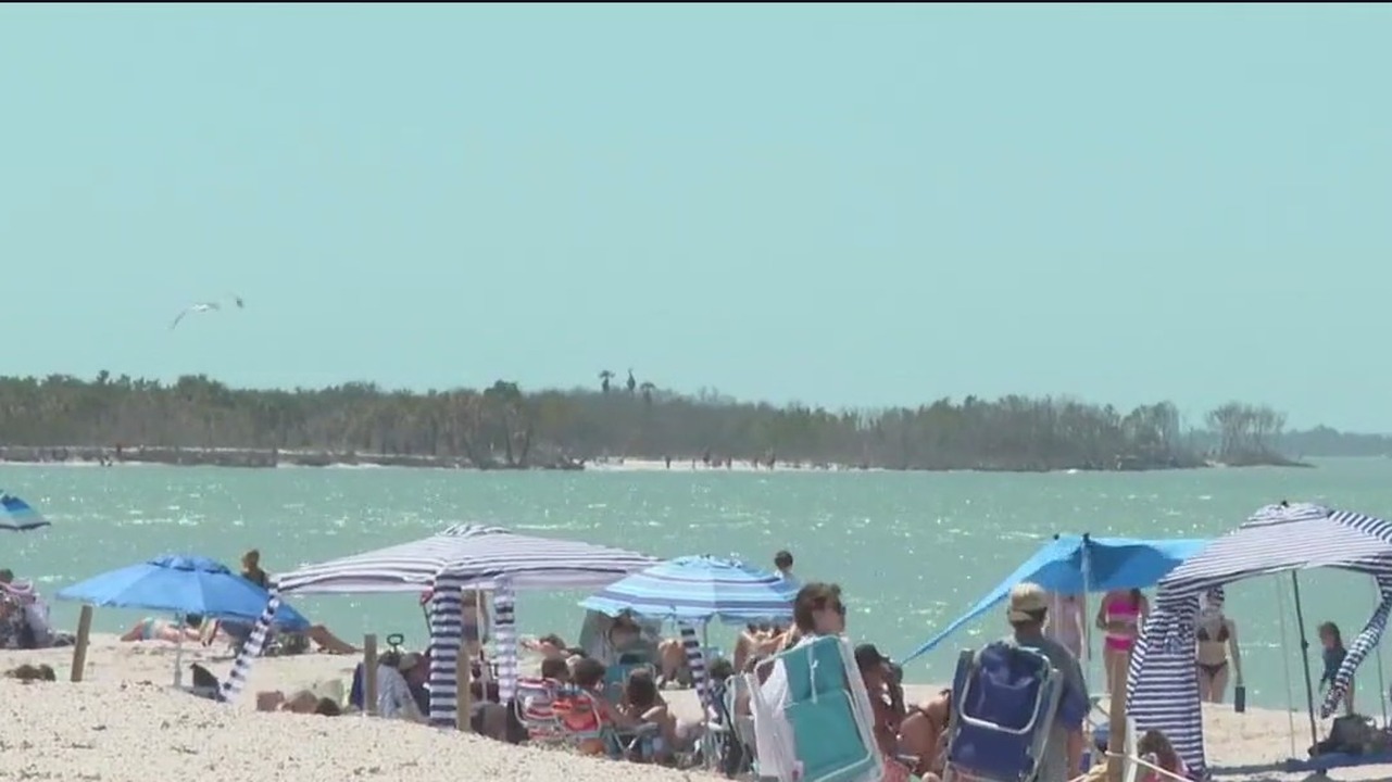 Spring breakers return as beaches rebuild