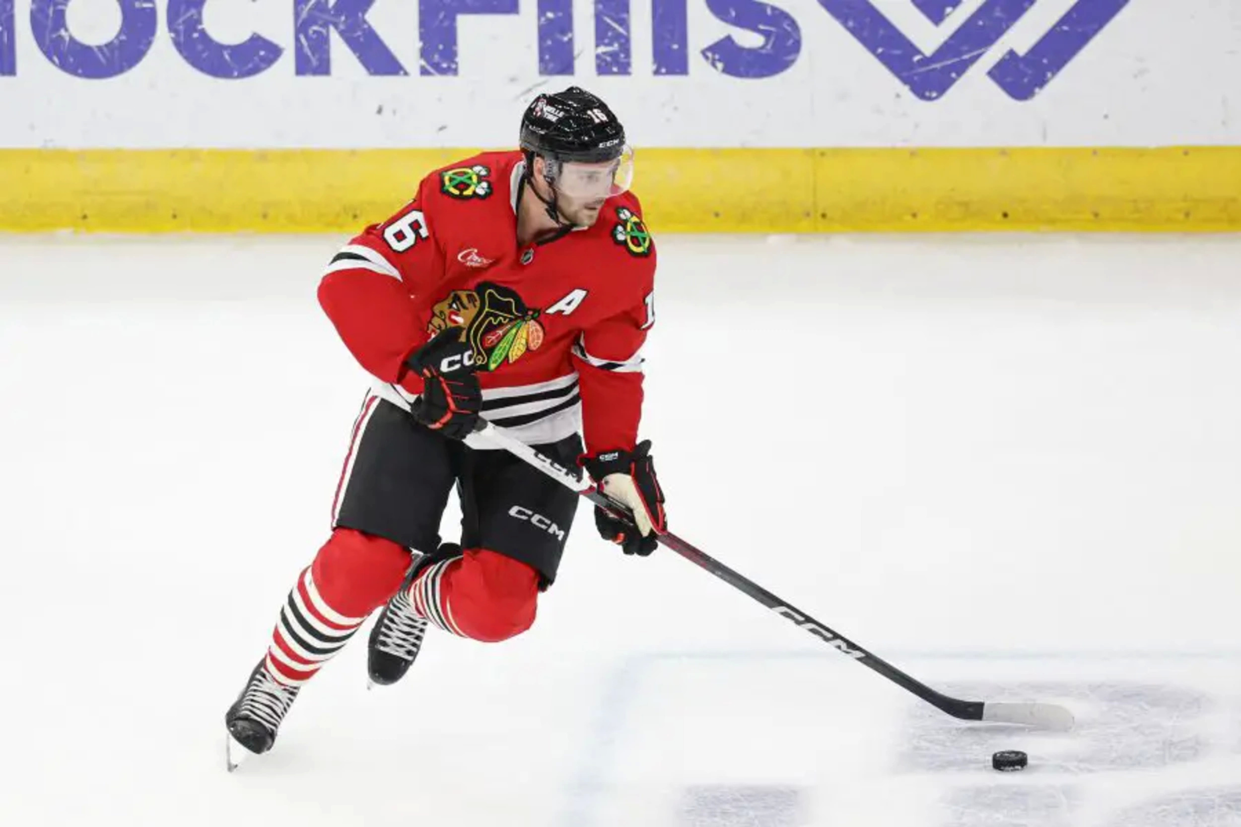 ‘Doesn’t Matter’: Chicago Blackhawks veteran responds to Connor Bedard ...