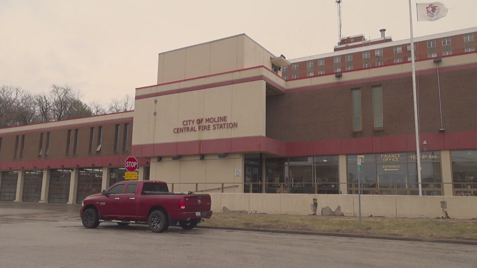 Moline approves land purchase for new fire station to replace aging ...