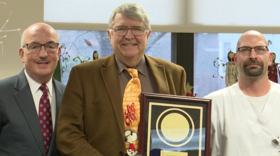 Dr. William Mercer receives national award for his work in the Ohio Valley