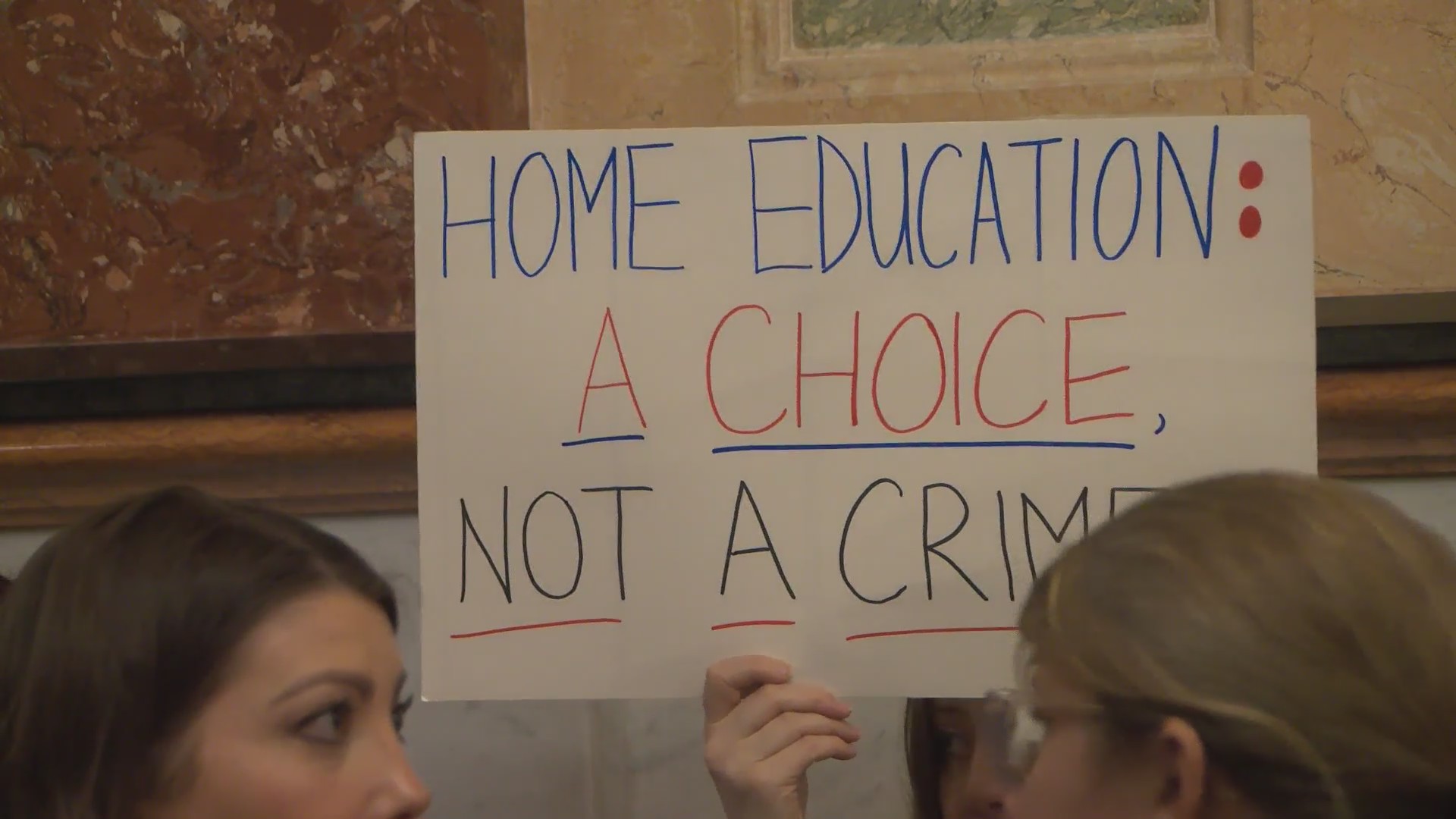 Illinois homeschool bill passes after hundreds gather at State Capitol ...