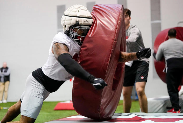Ohio State football spring scrimmage: Lincoln Kienholz sharp at QB and ...