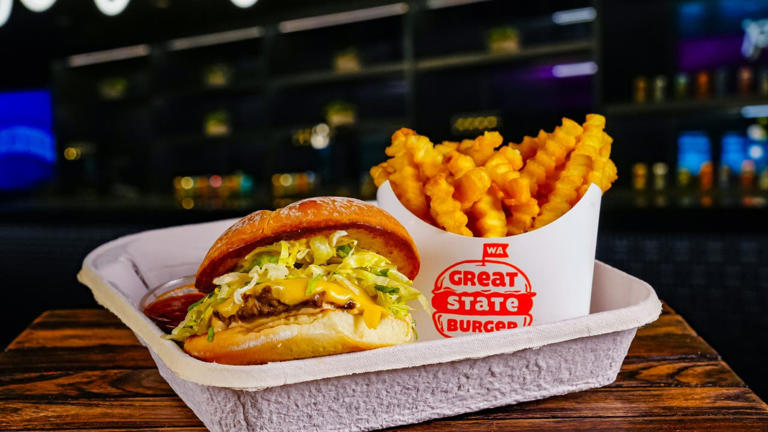 Seattle Mariners announce new 2025 T-Mobile Park food, drink options