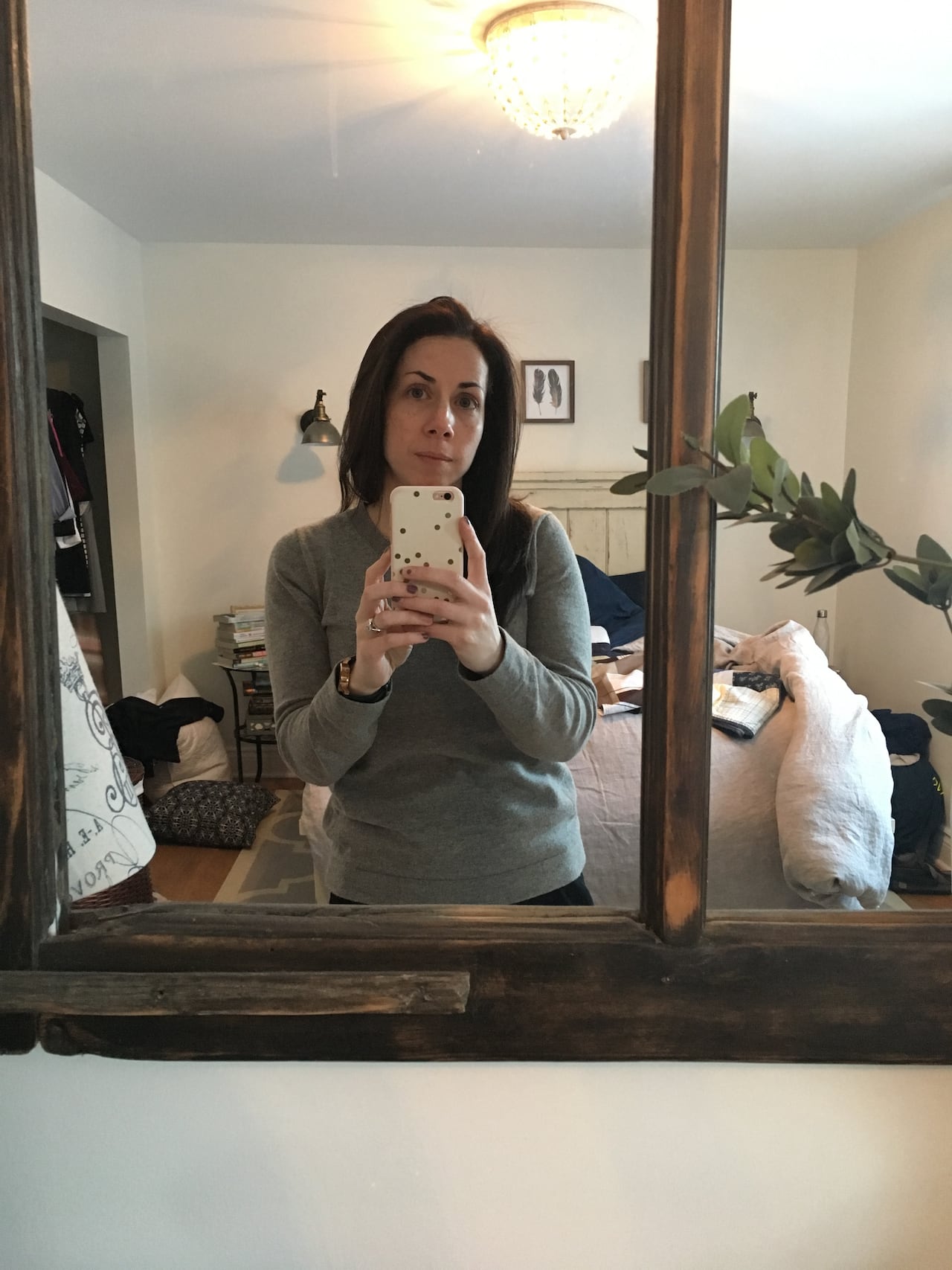 Teacher who pleaded guilty to having sex with students dies in custody