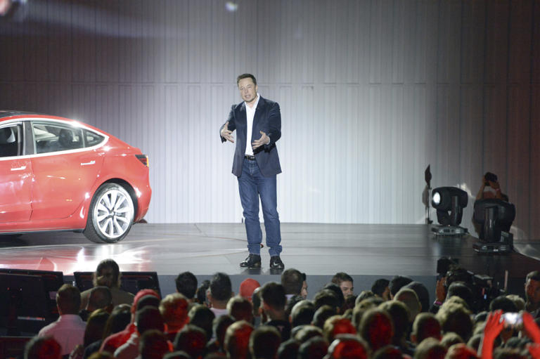 How Did Elon Musk Make His Money? How Wealthiest Man in the World Got Rich