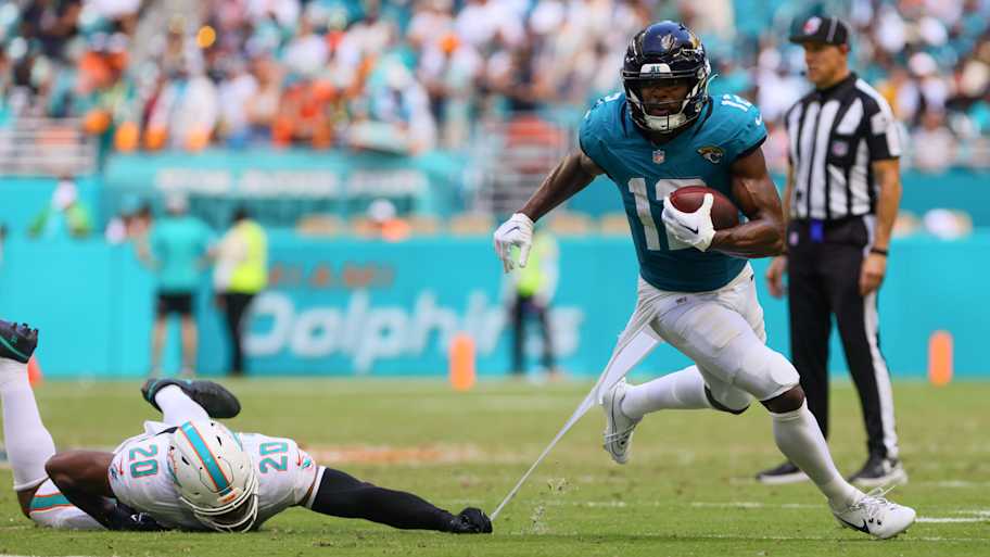 Chicago Bears sign another Devin to be their return man