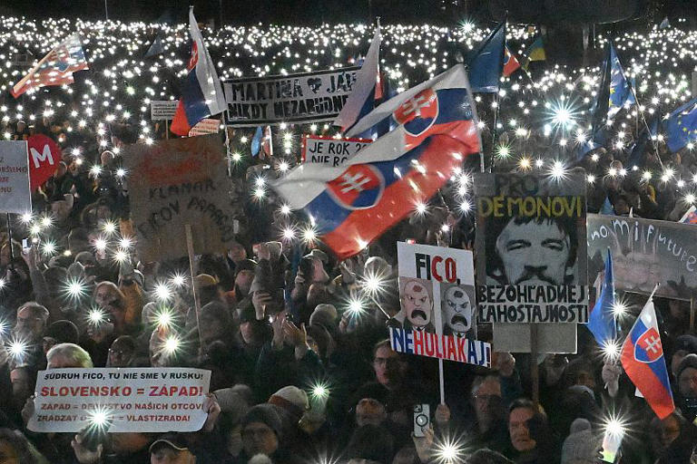 Remaniement en Slovaquie : le parti de Fico gagne deux ministères