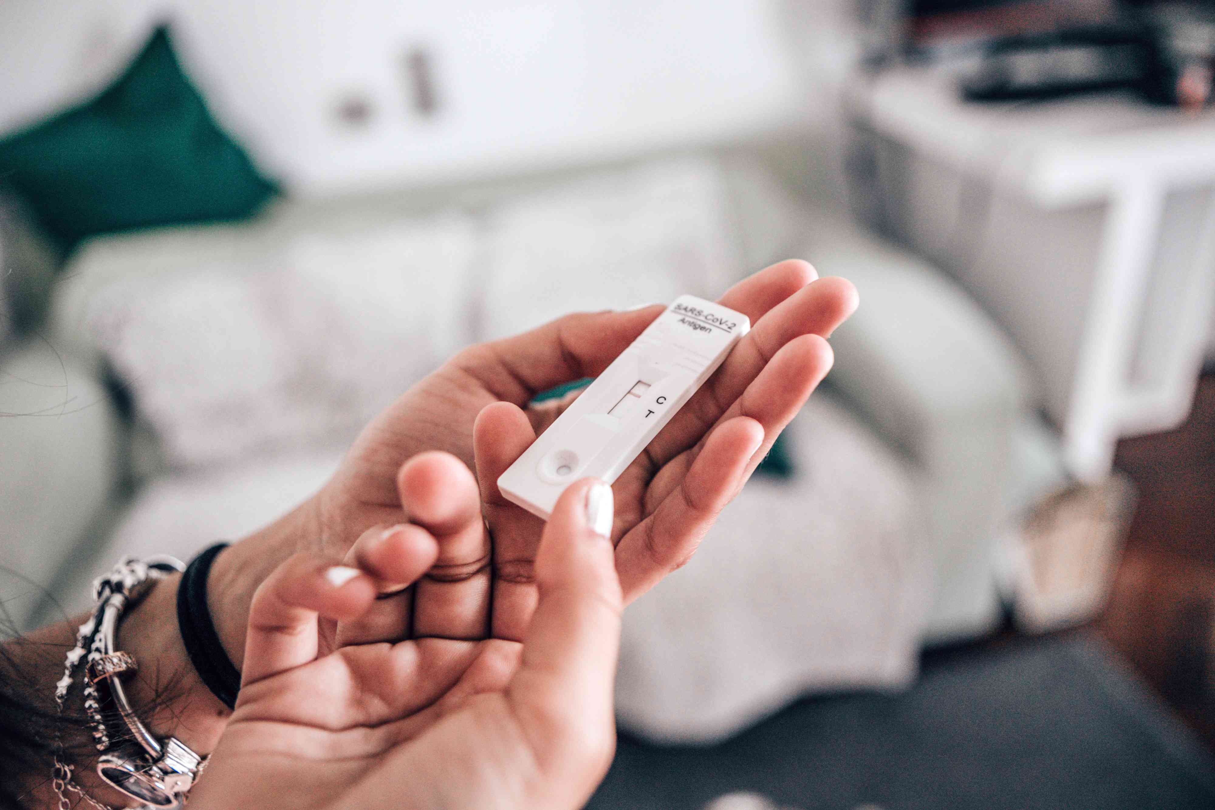 PCR vs. Rapid Test for COVID-19: Which Should You Take?