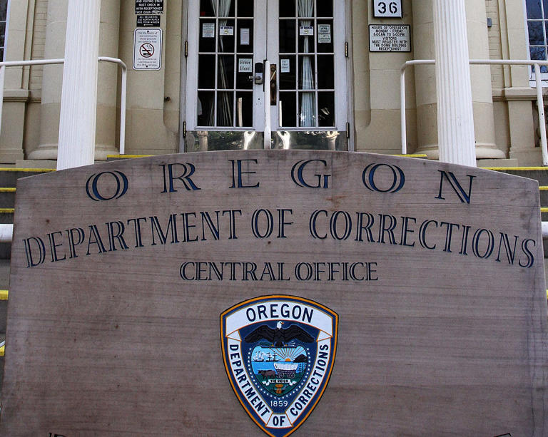 Unknown 'substance' causes evacuation of disciplinary unit at Oregon ...