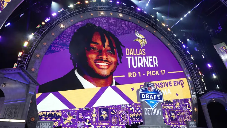 Vikings predicted to trade No. 24 overall pick to Giants after massive ...