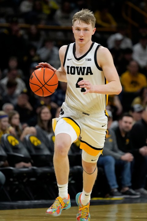 Hawkeyes guard Josh Dix enters transfer portal