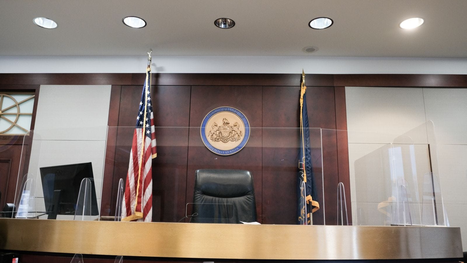 Defense questions Anthony Wright in perjury trial of retired detectives