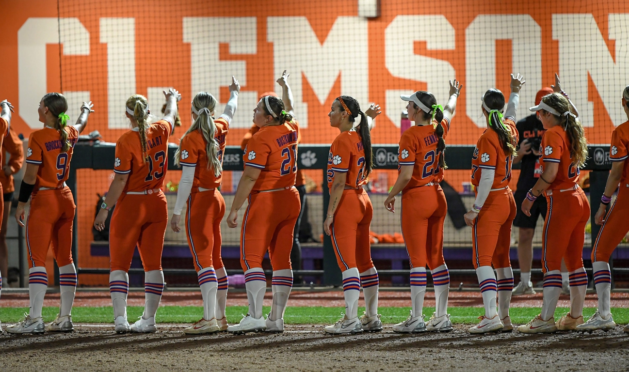 Excellent women's softball photos from the 2025 college season