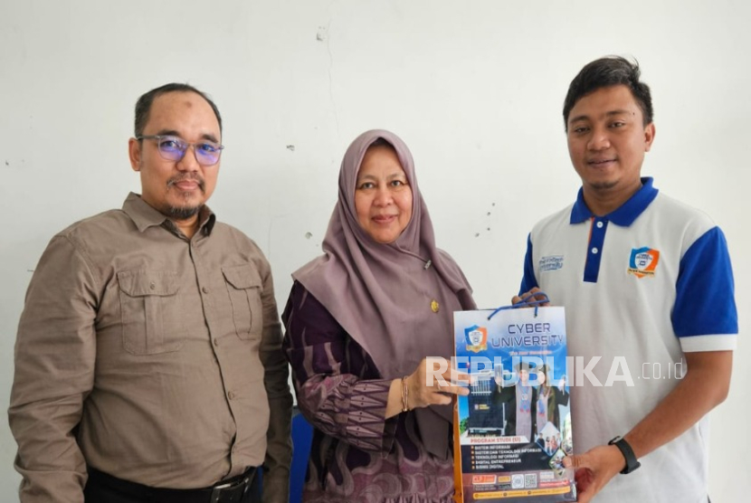 Cyber University dan SMKN 14 Bekasi Kolaborasi, Siap Cetak Ahli AI Masa ...