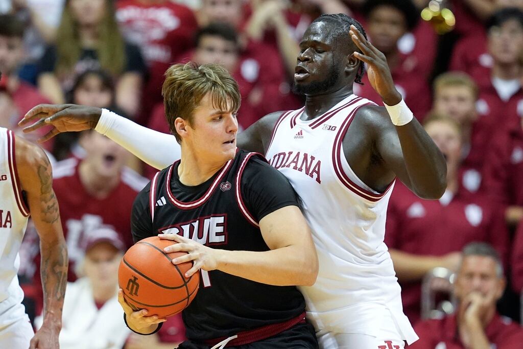 NCAA Tournament in Wichita brimming with Kansas connections, including ...