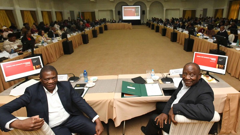 GNU a useless costly exercise