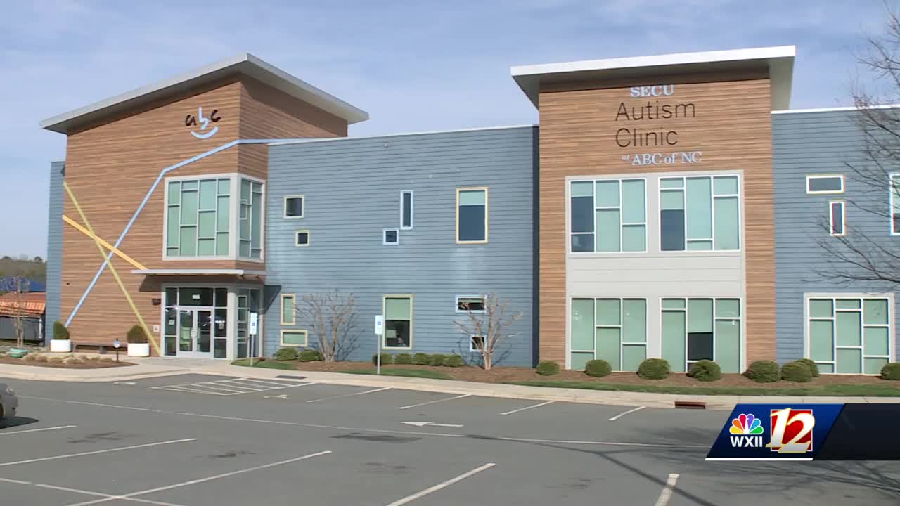 Autism advocate discusses what to watch out for if child is showing ...