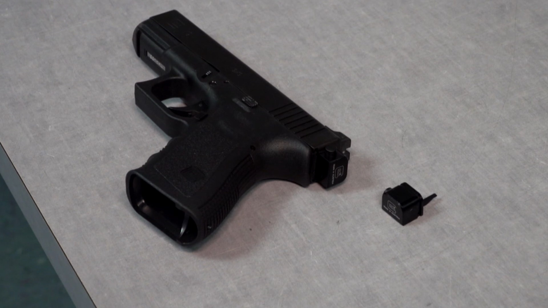 Governor Ivey signs bill to ban Glock switches in Alabama