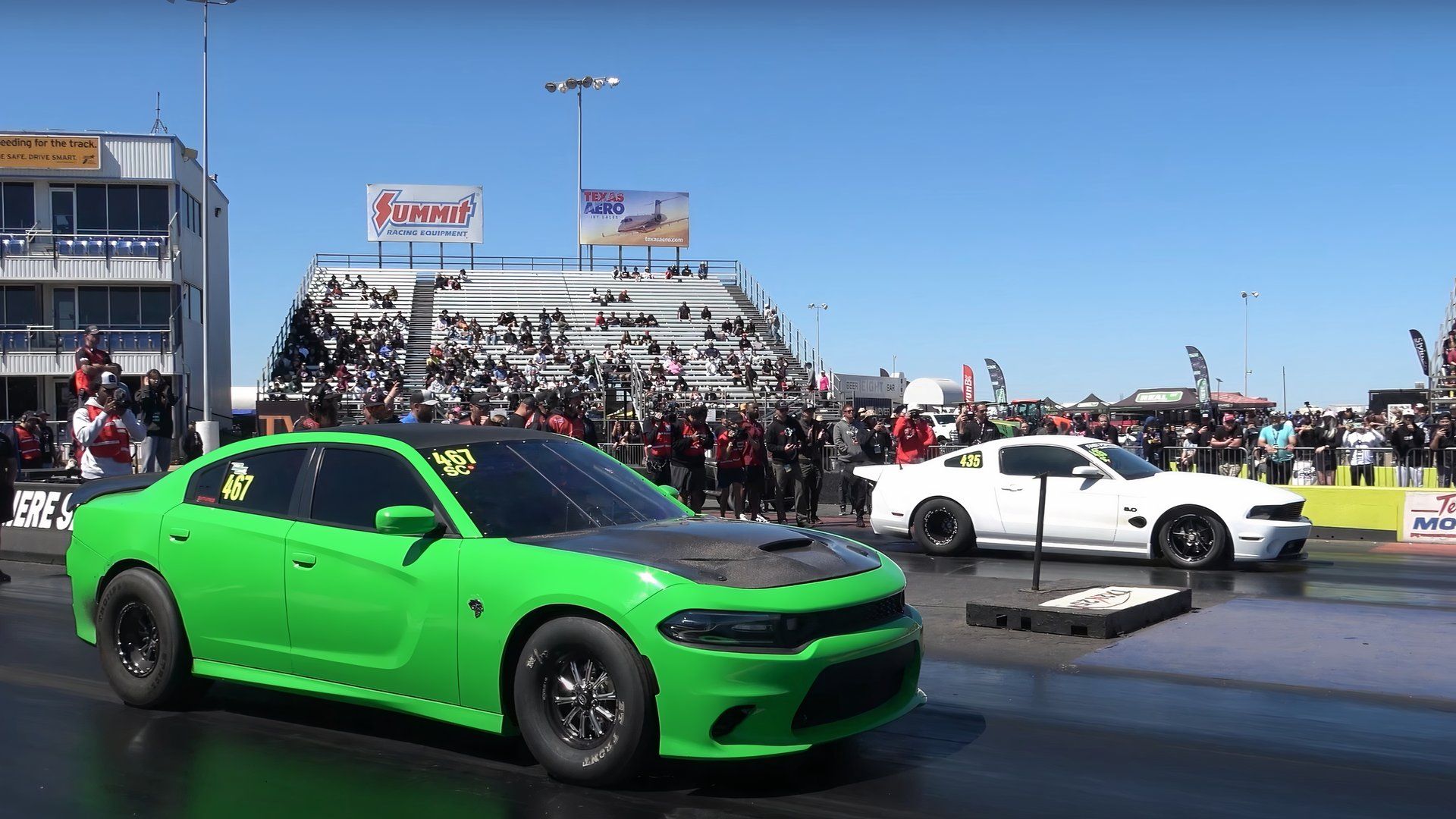 2000 HPDodge Hellcat Vs 2000 HP Ford Mustang At TX2K