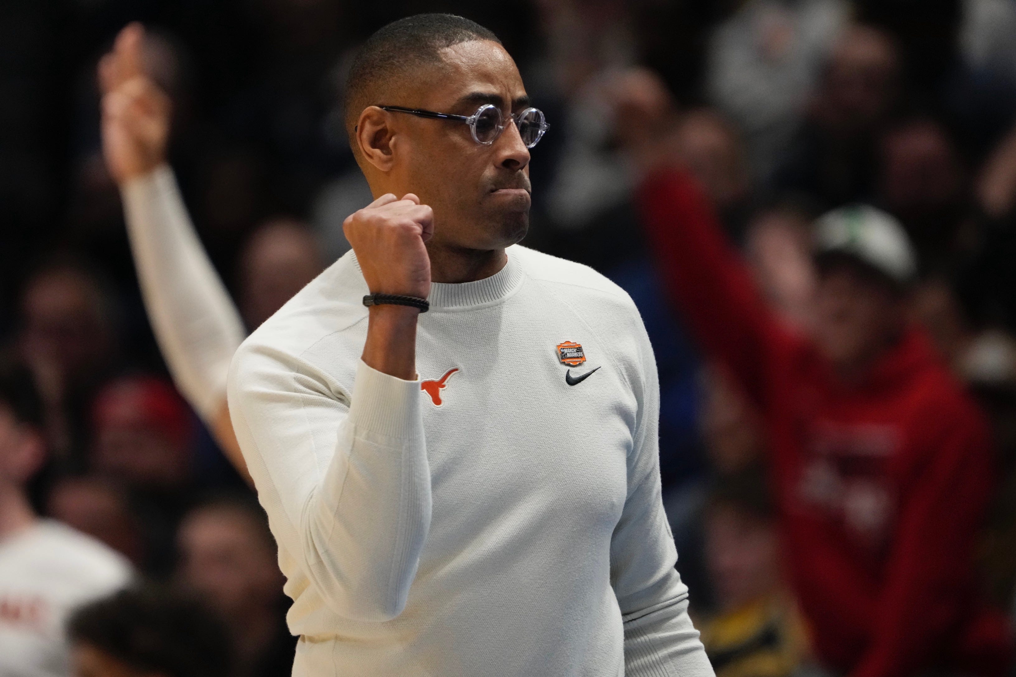 Reports: UT basketball coach Rodney Terry out at Texas after First Four ...