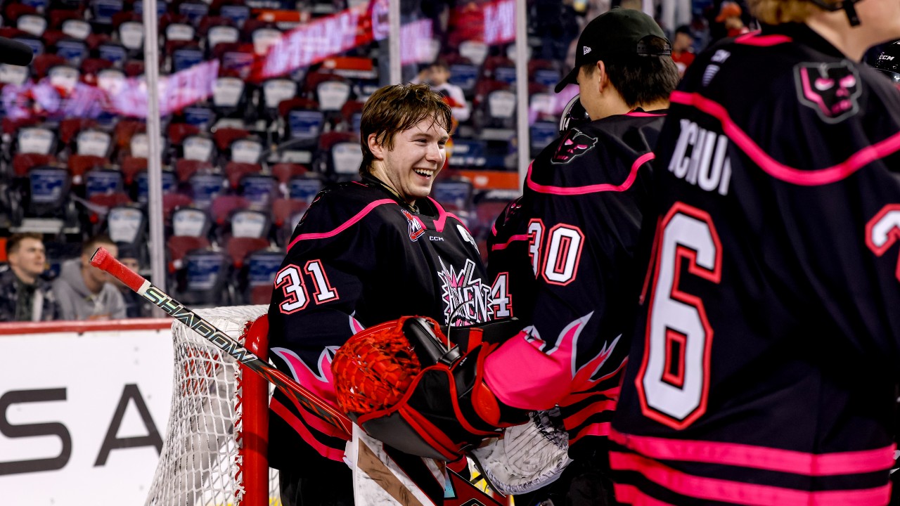 WHL Roundup: Hitmen goalie Daniel Hauser sets all-time wins record