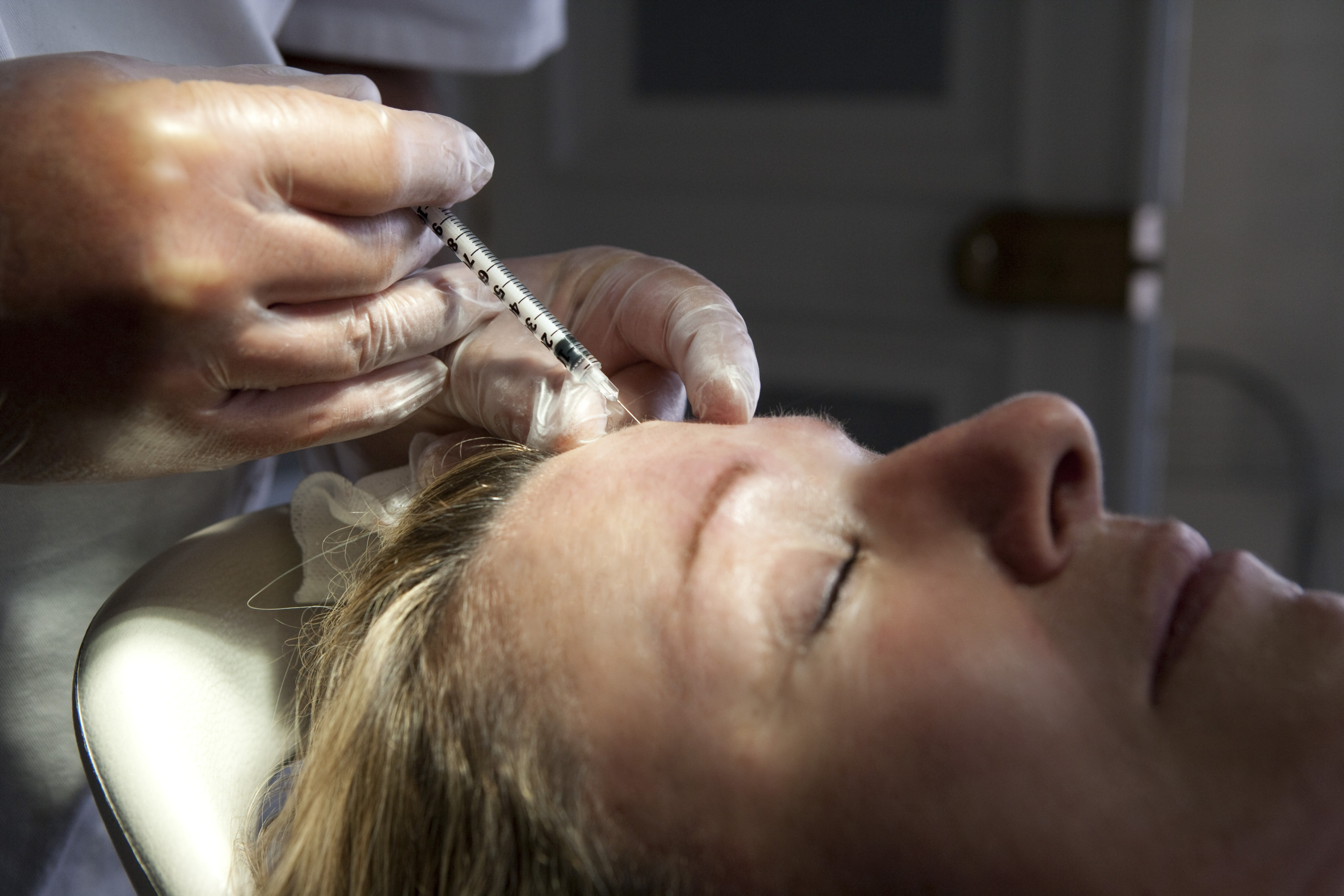Come i trattamenti al Botox aiutano chi ha difficoltà a ruttare