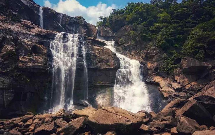 India’s Secret Waterfalls: 10 Hidden Cascades You Must Chase