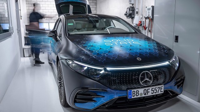 Mercedes-Benz reveals prototype vehicle with astonishing capabilities ...