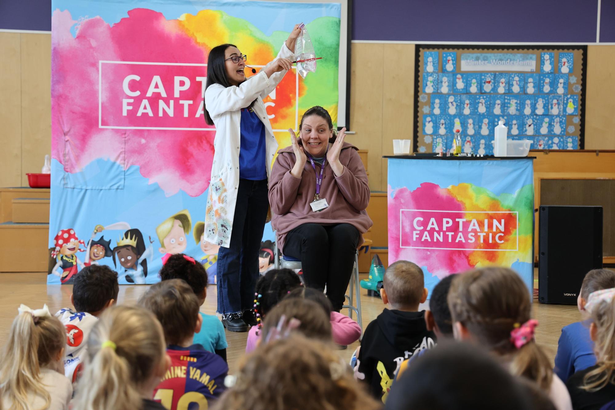 Captain Fantastic wows Pinner’s school children with science during ...