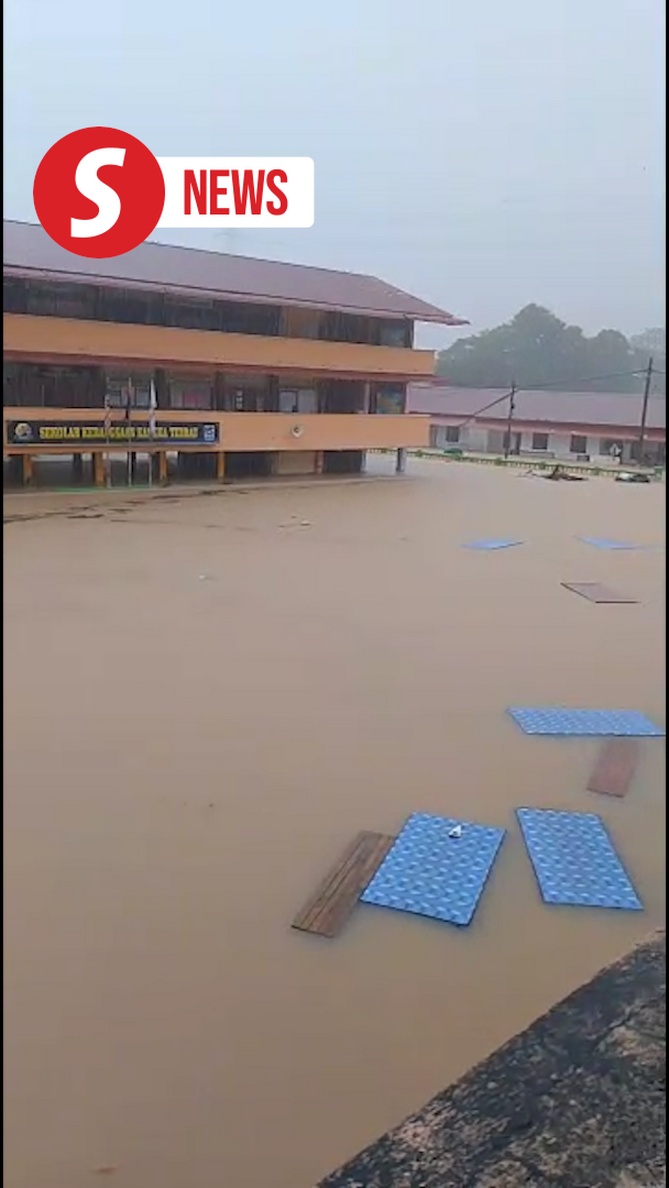Johor schools affected by floods, some cut off