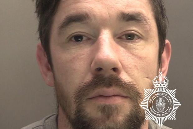 More time in jail for prisoner who 'slashed' at officer with makeshift ...