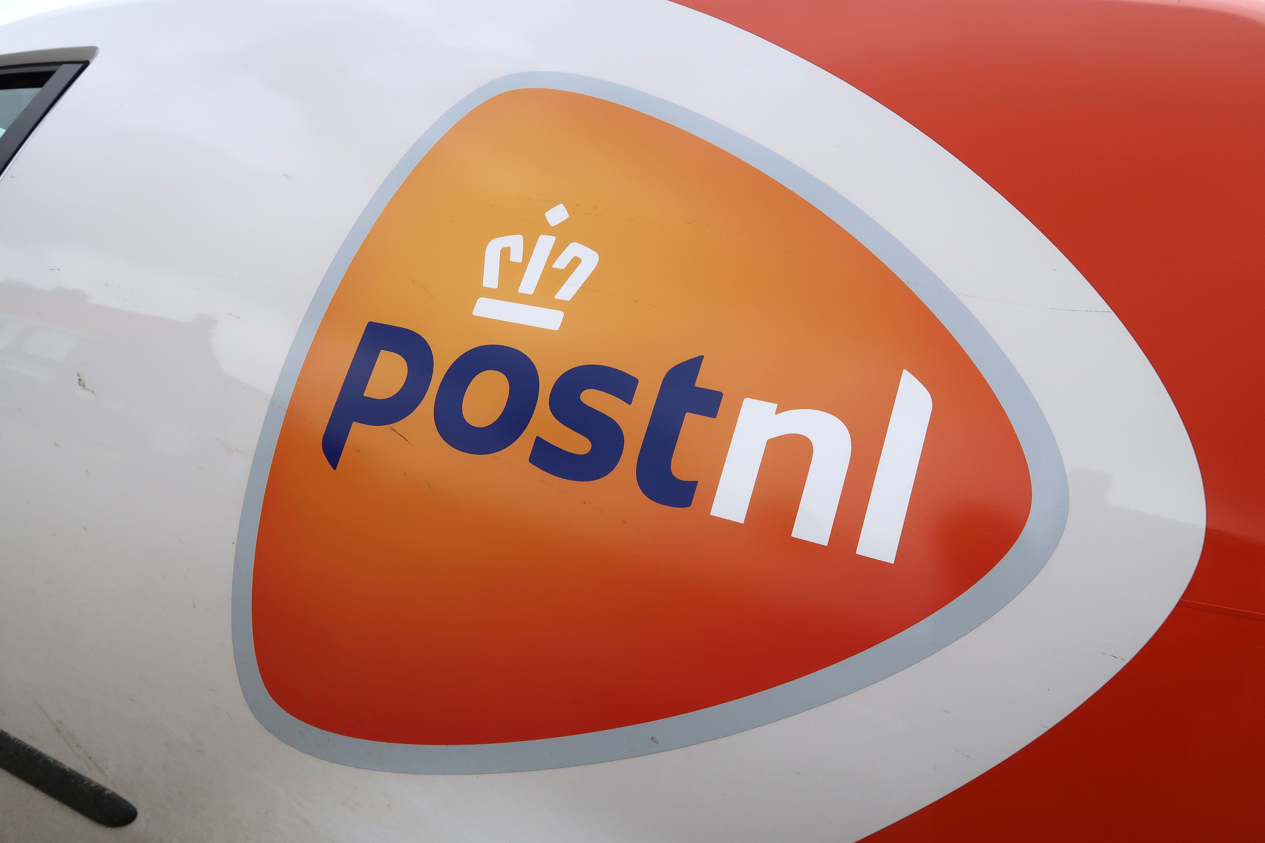 PostNL va recruter une vingtaine de livreurs salariés pour son dépôt d ...
