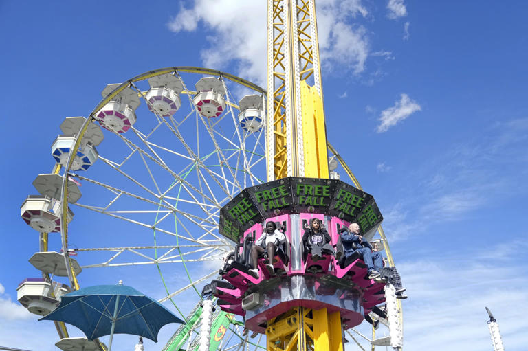 Here's the superstar concert lineup for the Ostrich Fest in Chandler