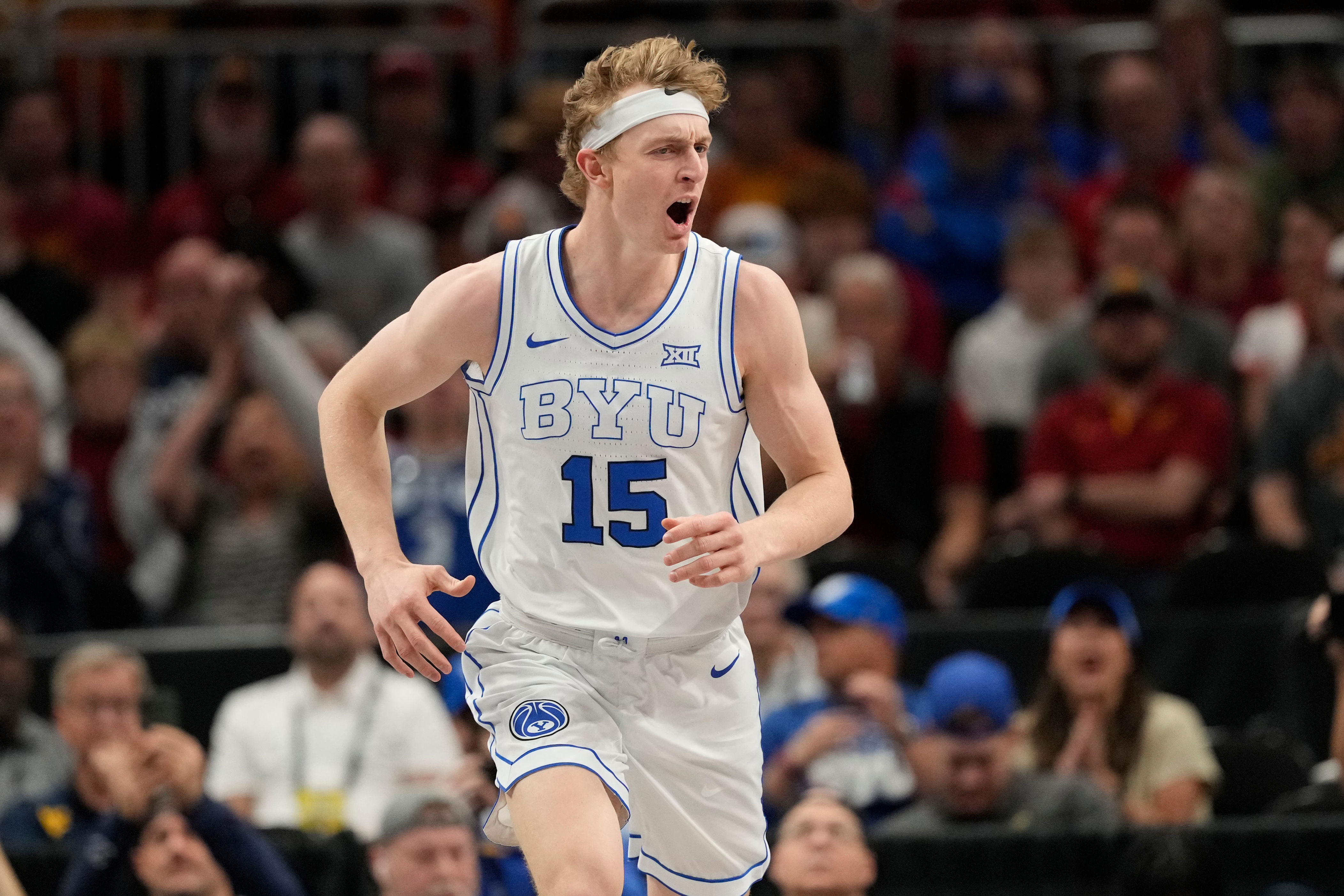 A BYU basketball player became the face of Tater Tots in March Madness ...