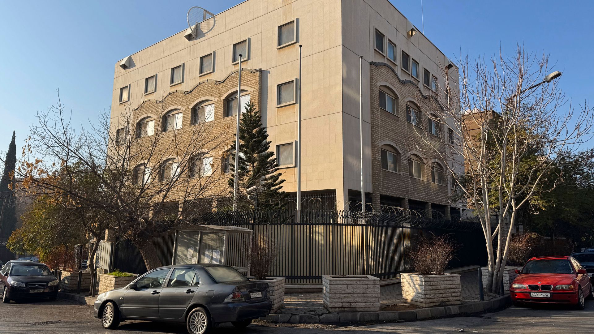 Syrien: Außenmininsterin Annalena Baerbock eröffnet Deutsche Botschaft ...