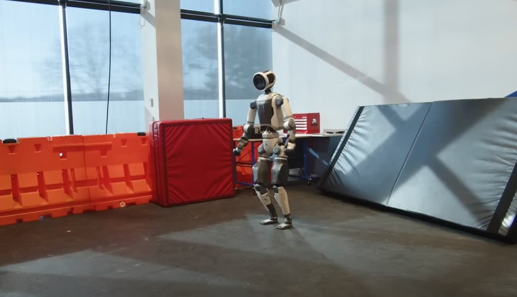 Roue, break dance... Boston Dynamics dévoile les nouvelles capacités de son robot Atlas